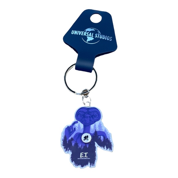 Universal | Accessories | Universal Studios Et Silhouette Keychain ...